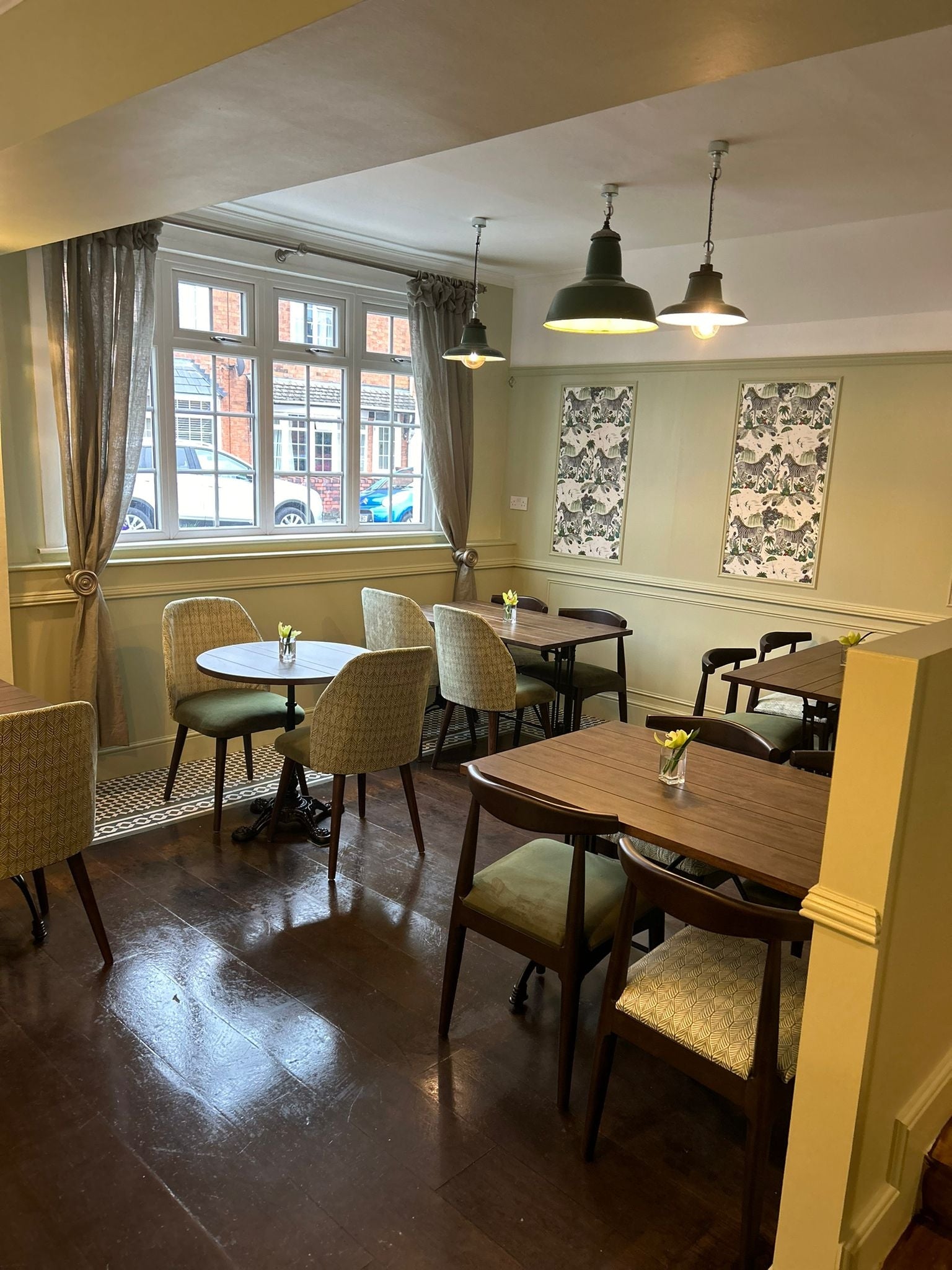 The Old Four Penny – Pub Stuff